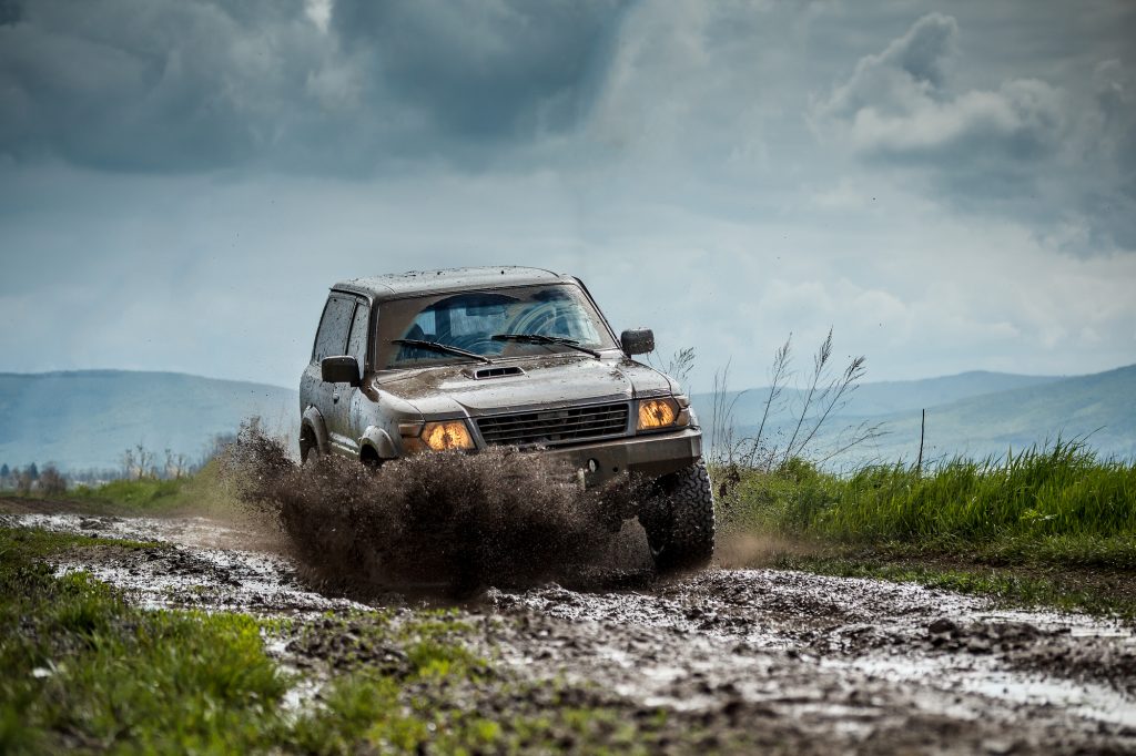 Off-Road Driving Tips for Beginners